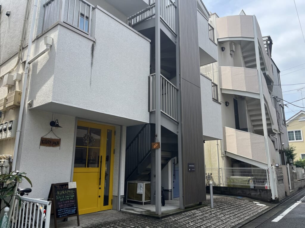 【町田市】シンプルなパンがおいしい！ 鶴川の住宅街に小さなパン屋さん「KURAPAN」がオープンしました | 号外NET 町田市
